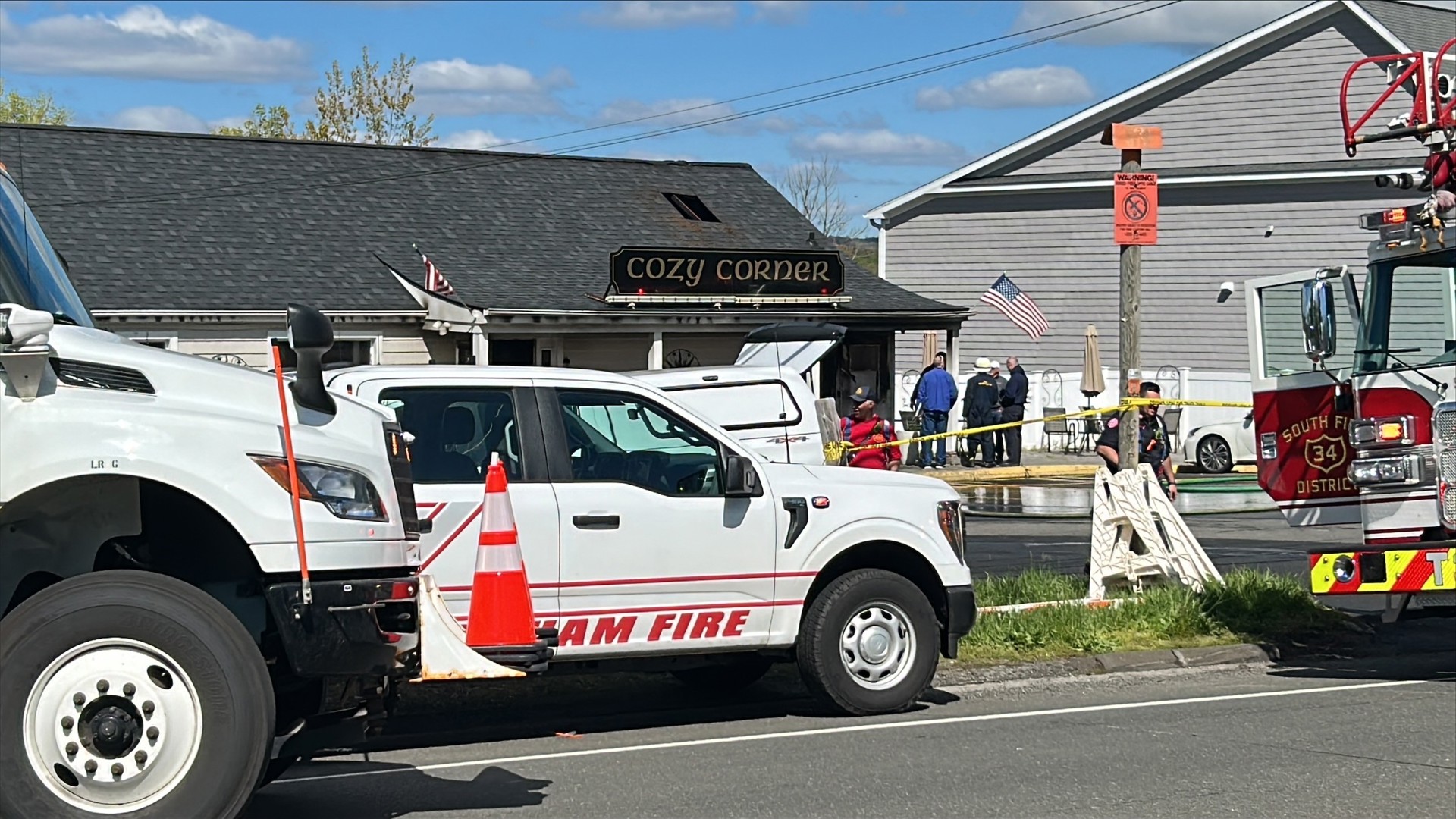 Fire damages long time restaurant in Durham, injuring one | fox61.com