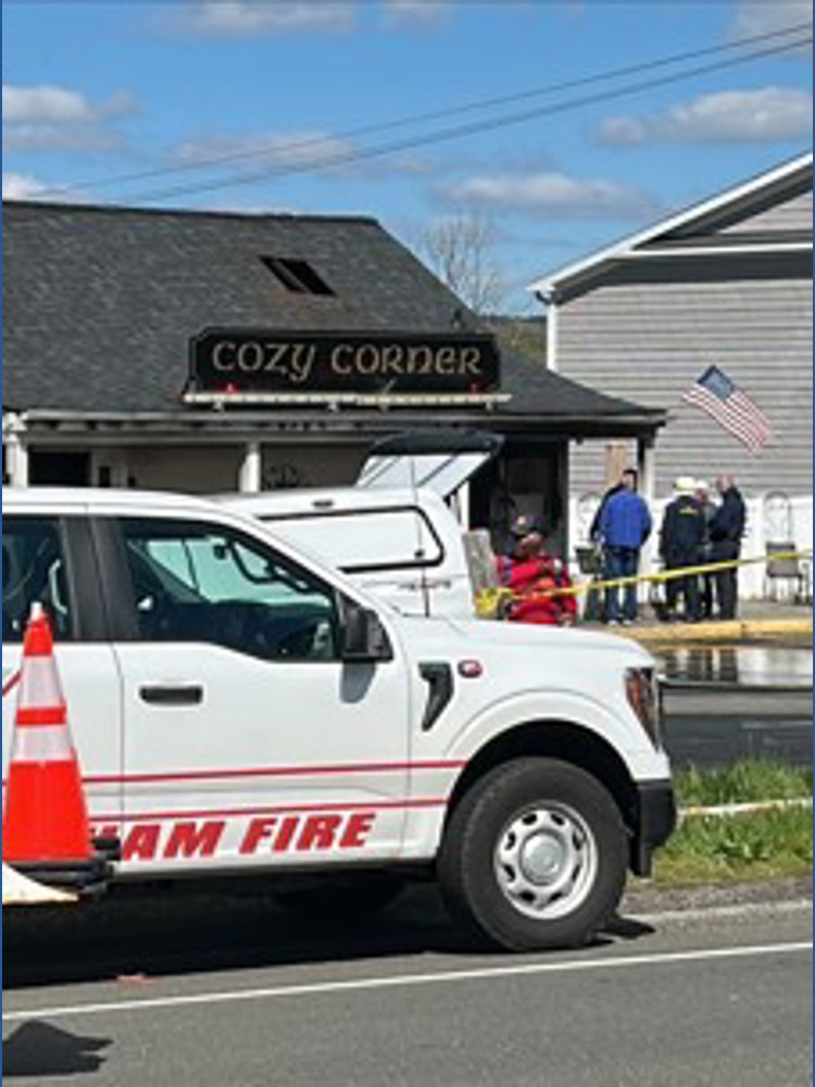 Fire damages long time restaurant in Durham, injuring one | fox61.com