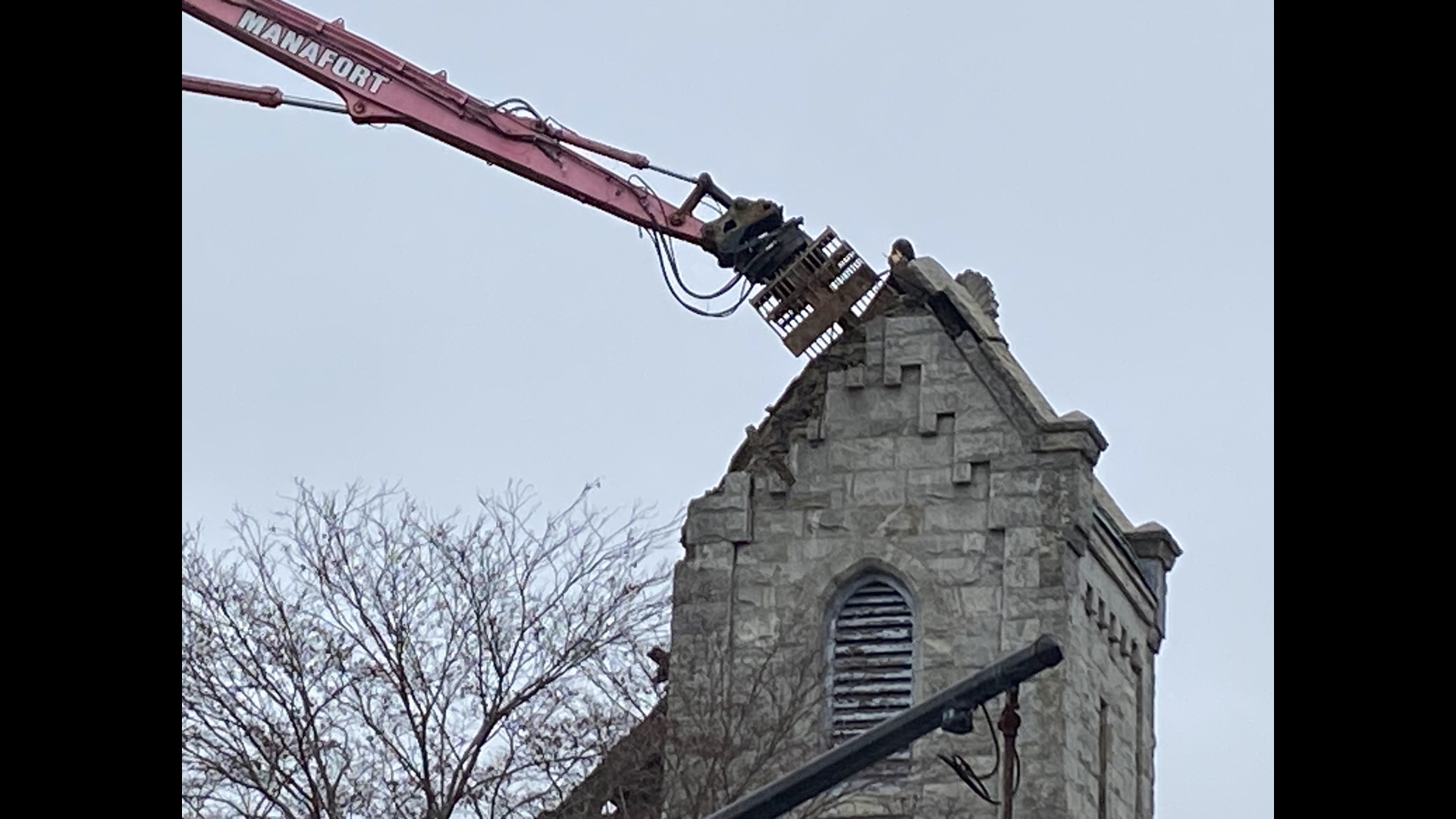 Inspections continue into Connecticut church roof collapse | fox61.com