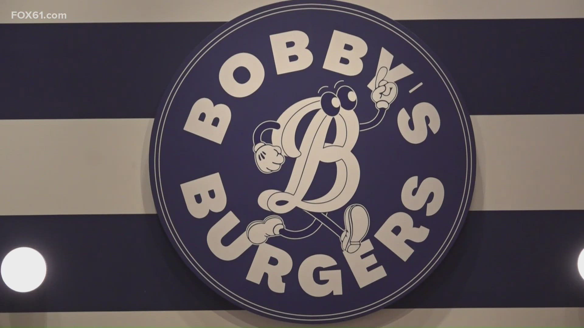Food Network chef Bobby Flay reopens burger restaurant at Mohegan Sun ...