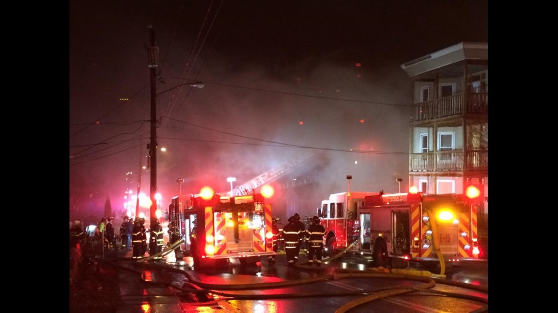Fire in Hartford sends at least two firefighters to the hospital ...