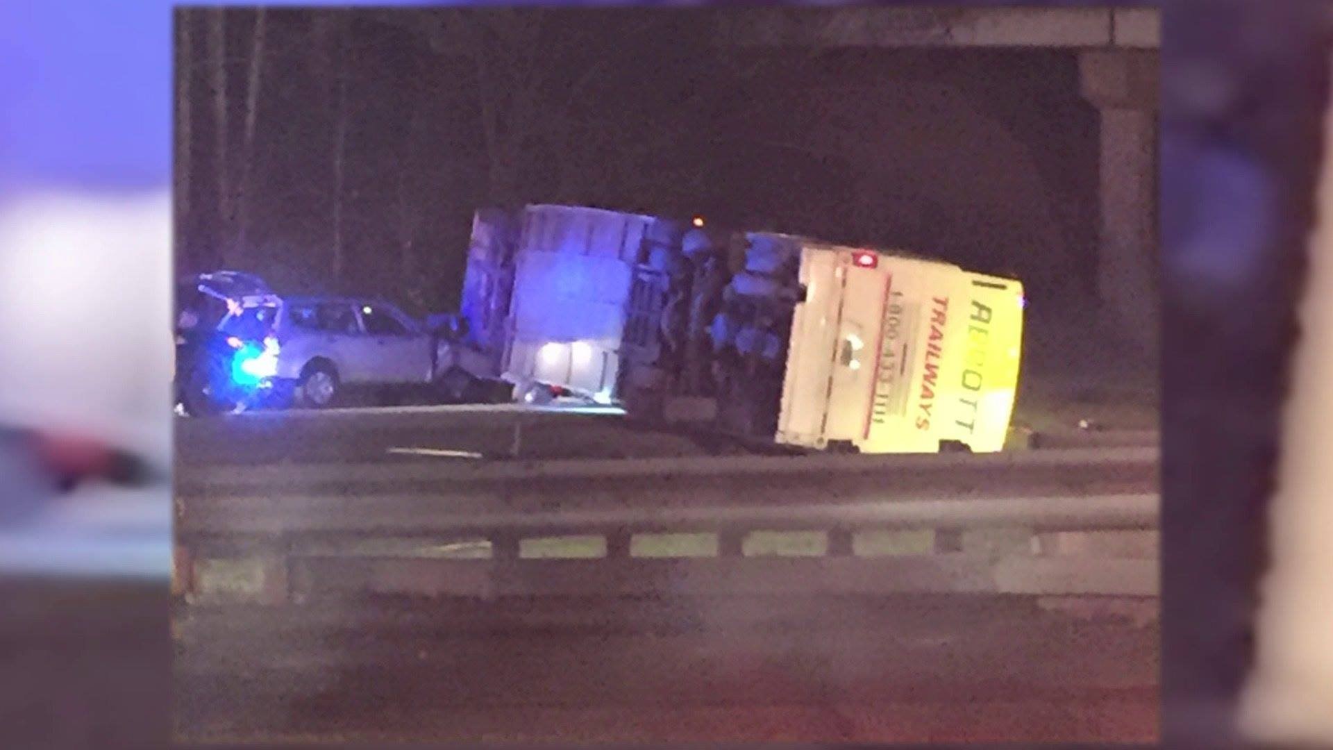 Dozens of people injured in Virginia college charter bus crash | fox61.com