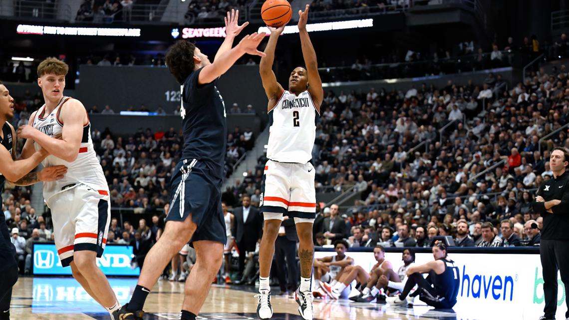 UConn men demolish Xavier 92–60 for 18th straight win by playing ...