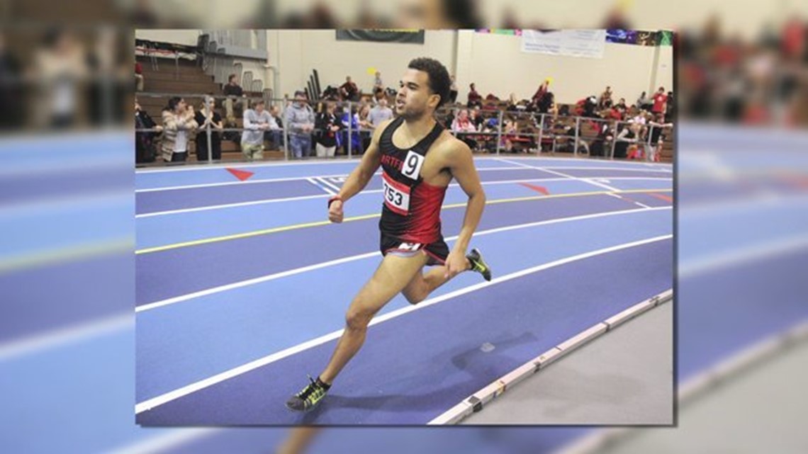 UHart cheers on blind runner Chaz Davis as he competes in Rio ...