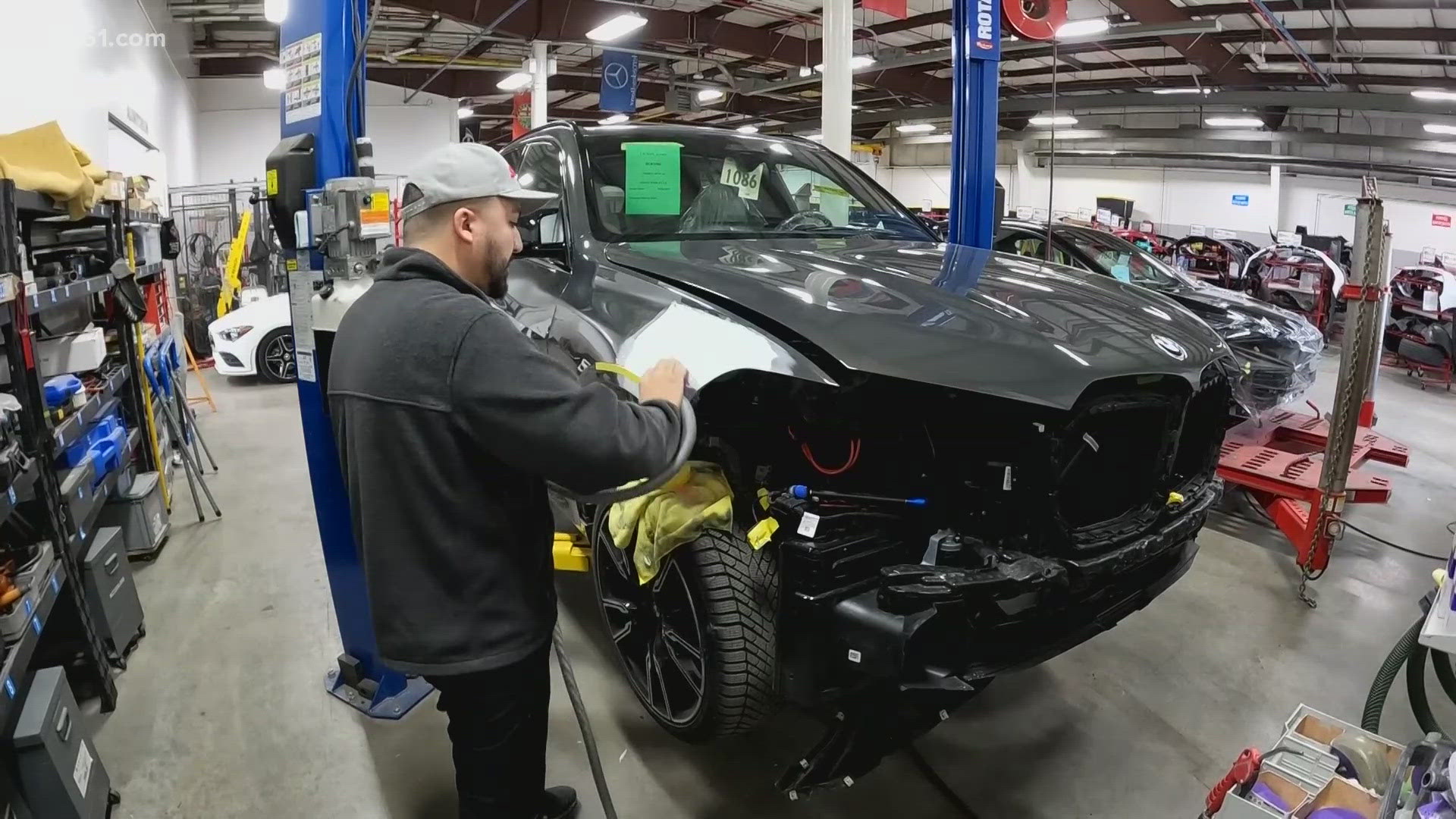 Connecticut's winter storms keeping Hartford auto body shop's work on ...