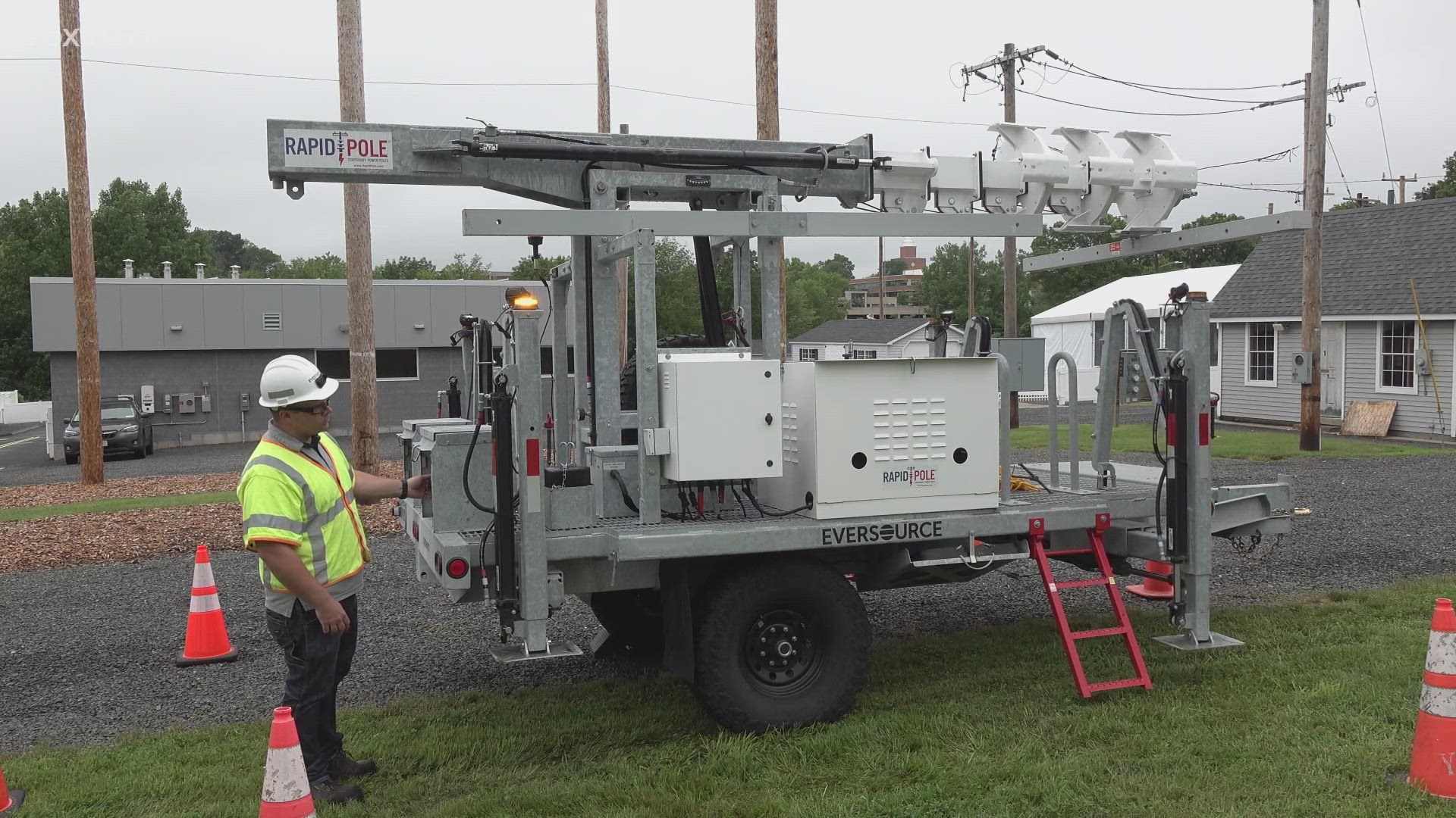Eversource prepares for storm outages in CT with new equipment | fox61.com