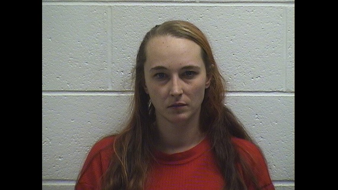 Naugatuck mom charged with leaving kids in car while stealing from ...