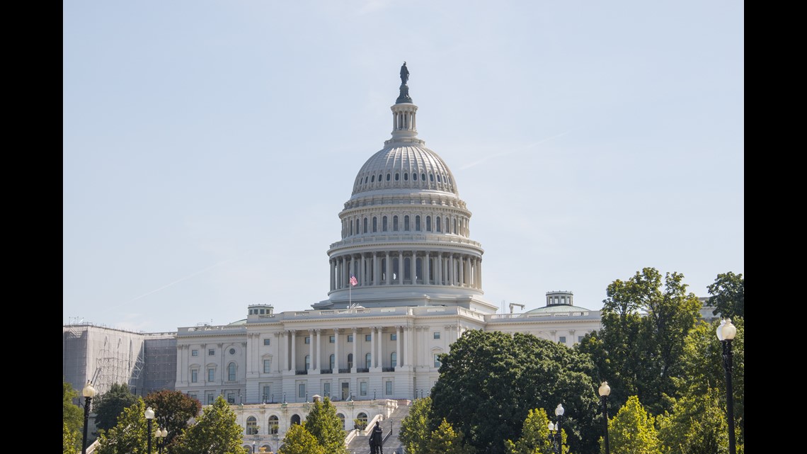 Senate Democrats introduce legislation to offer DACA recipients paid ...