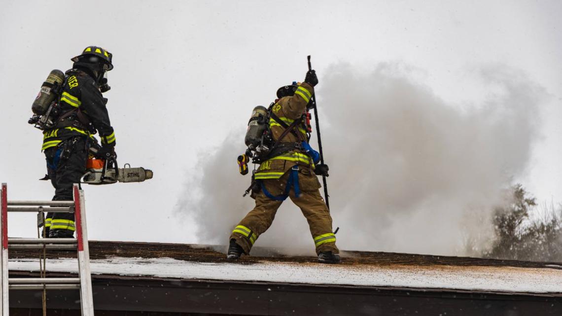 Manchester firefighters battle house fire on Steep Hollow Lane | fox61.com