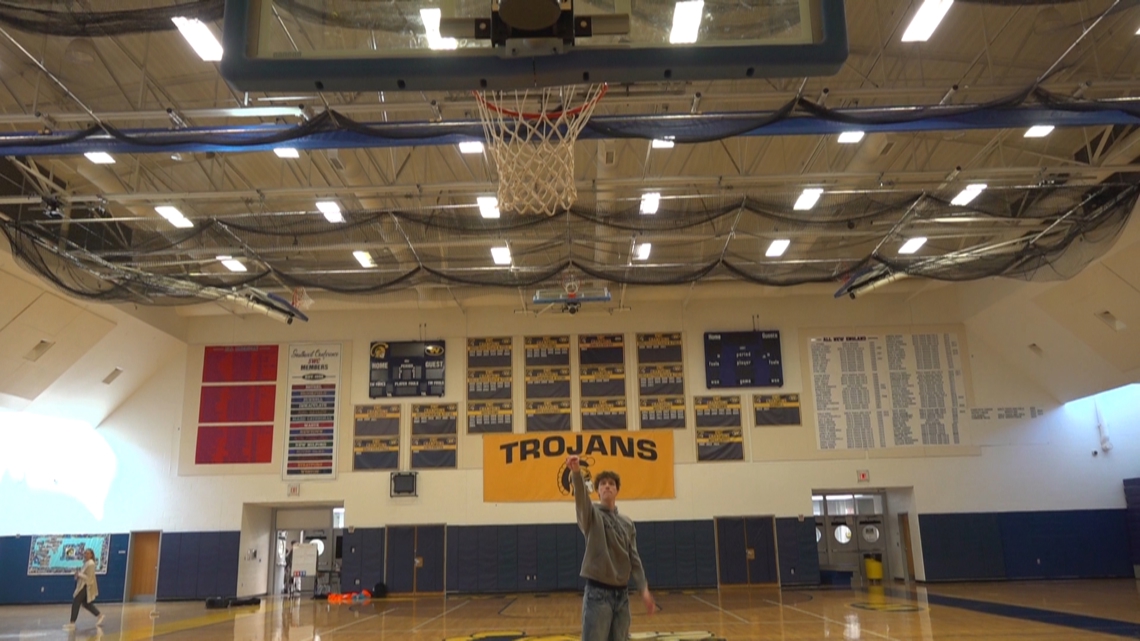 Weston High School junior makes game-winning half-court shot on his ...