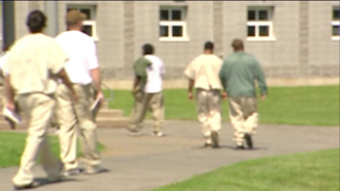 Connecticut DOC to train prison guards as parole officers | fox61.com