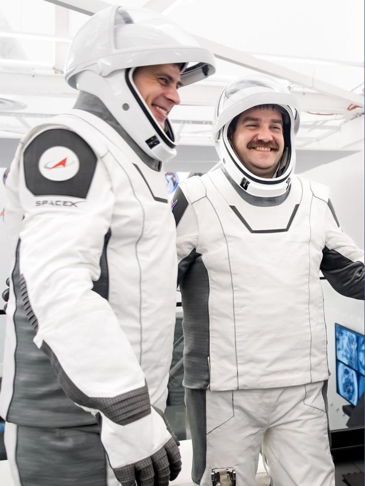 Connecticut native and decorated naval aviator set to blast off in ...