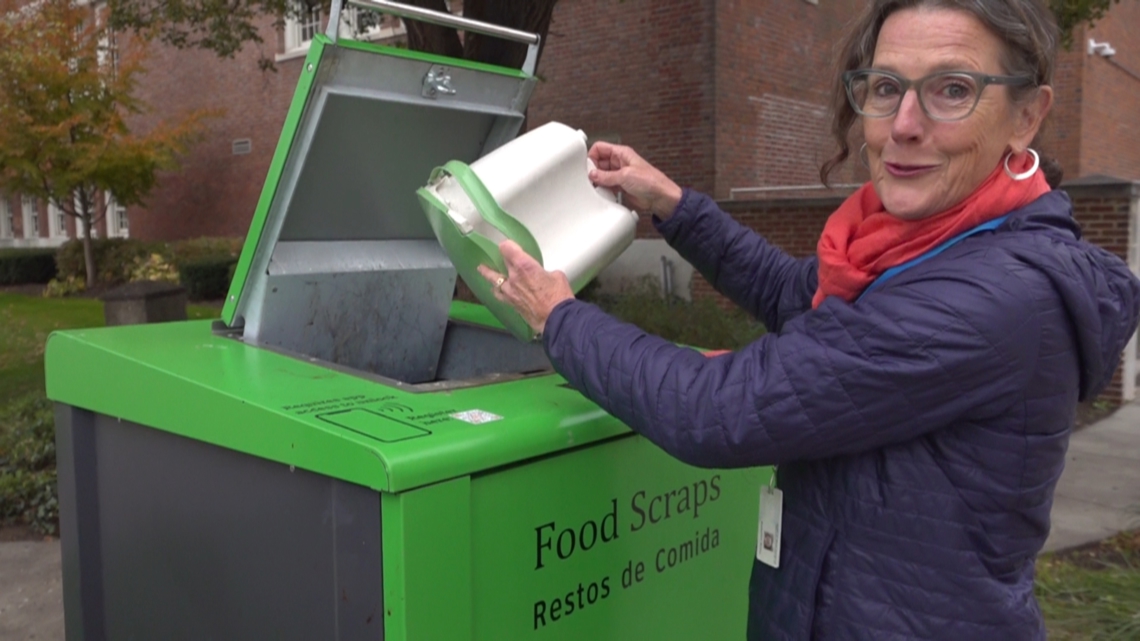 West Hartford to expand food scrap program after initial rollout ...