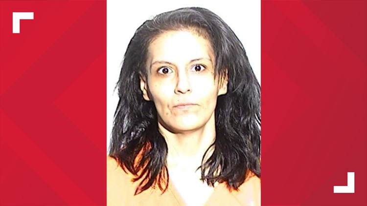 Woman accused of keeping rotting corpse in Toledo apartment while ...