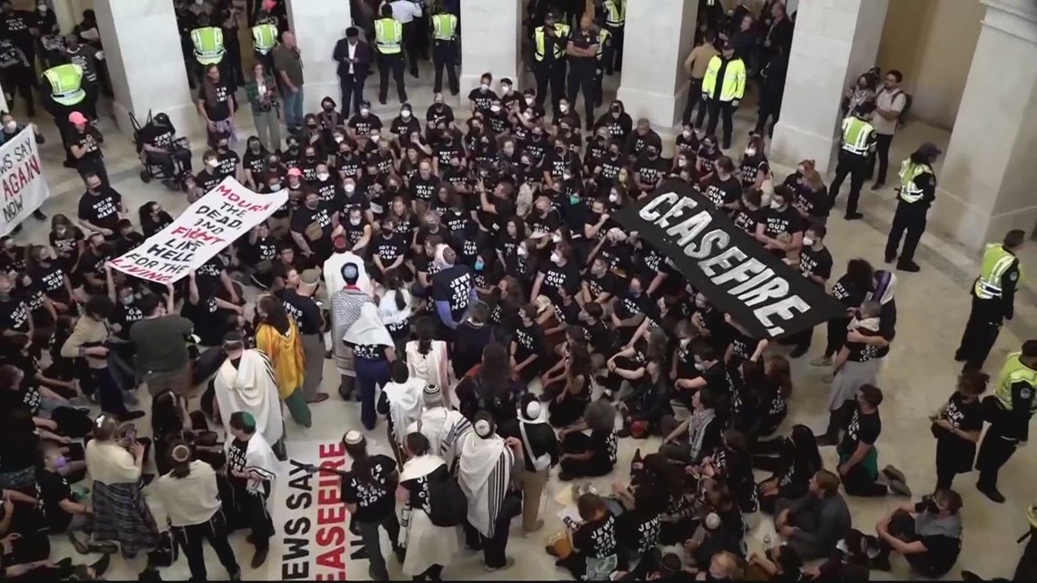 Hundreds of pro-ceasefire protesters face jail, fines | fox43.com