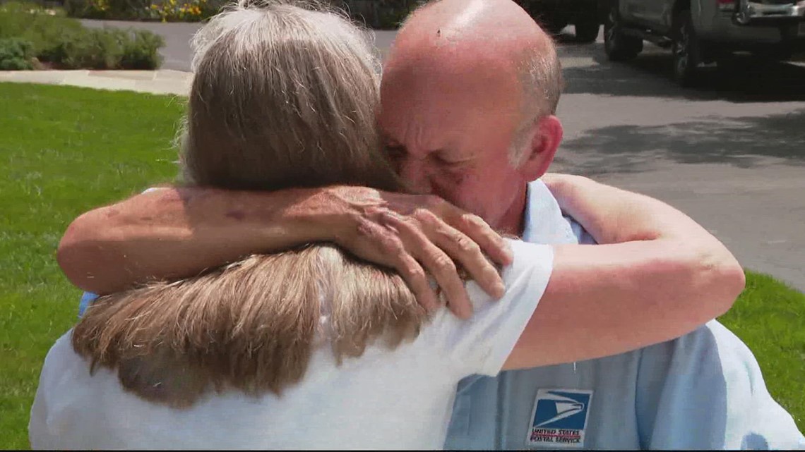 Beloved USPS mail carrier completes final route after 40 years | fox43.com