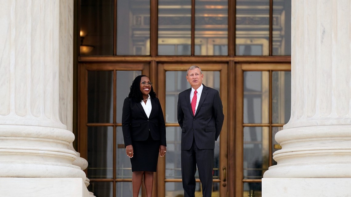 Justice Ketanji Jackson says she has 'a seat at the table' | fox43.com