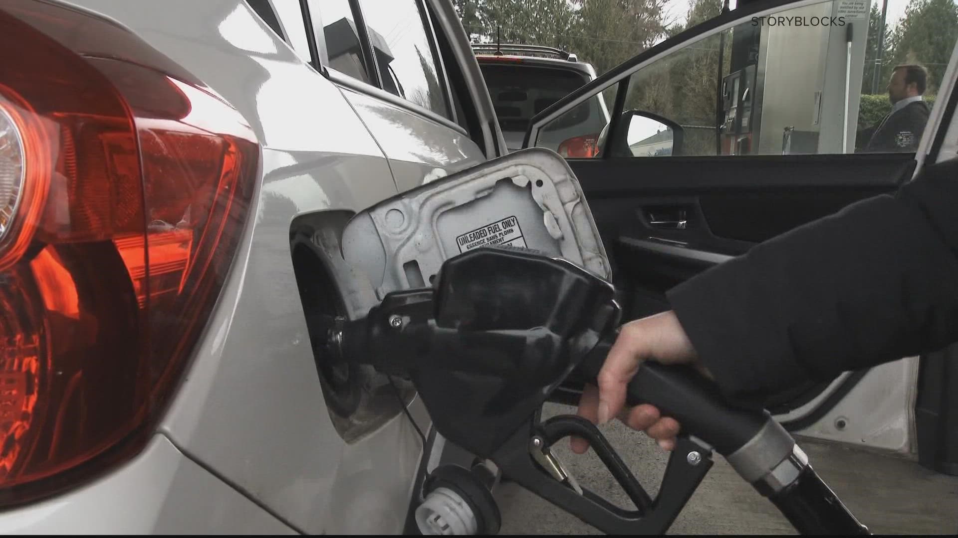 Drive, or fly? Here's how to plan holiday travel | wthr.com