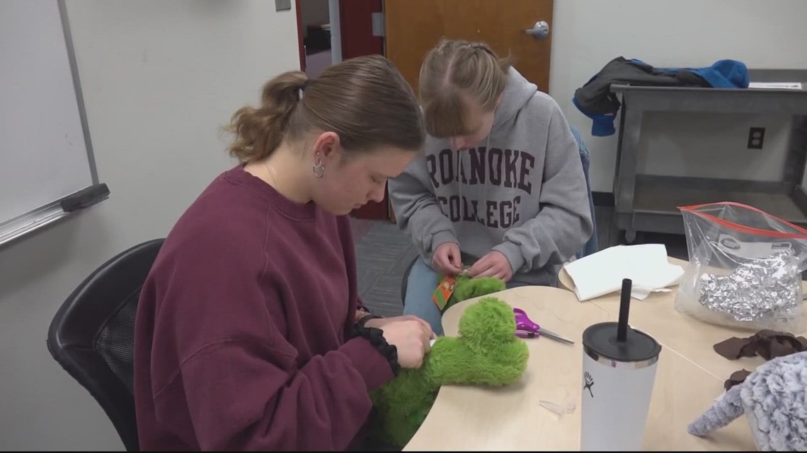 Students team up with Toy Like Me to make toys more inclusive | wthr.com