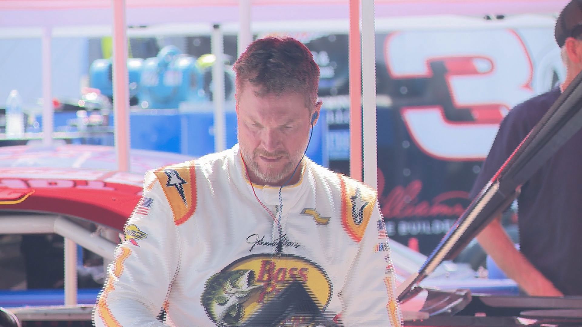 Dale Earnhardt Jr. races at Langley Speedway for 1st time today | fox43.com