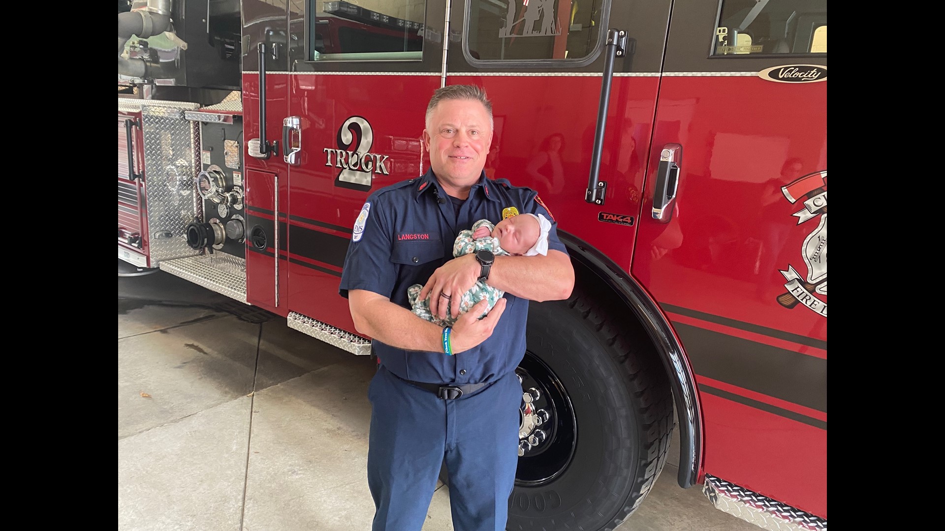 Georgia firefighter helps deliver granddaughter at fire station | 10tv.com