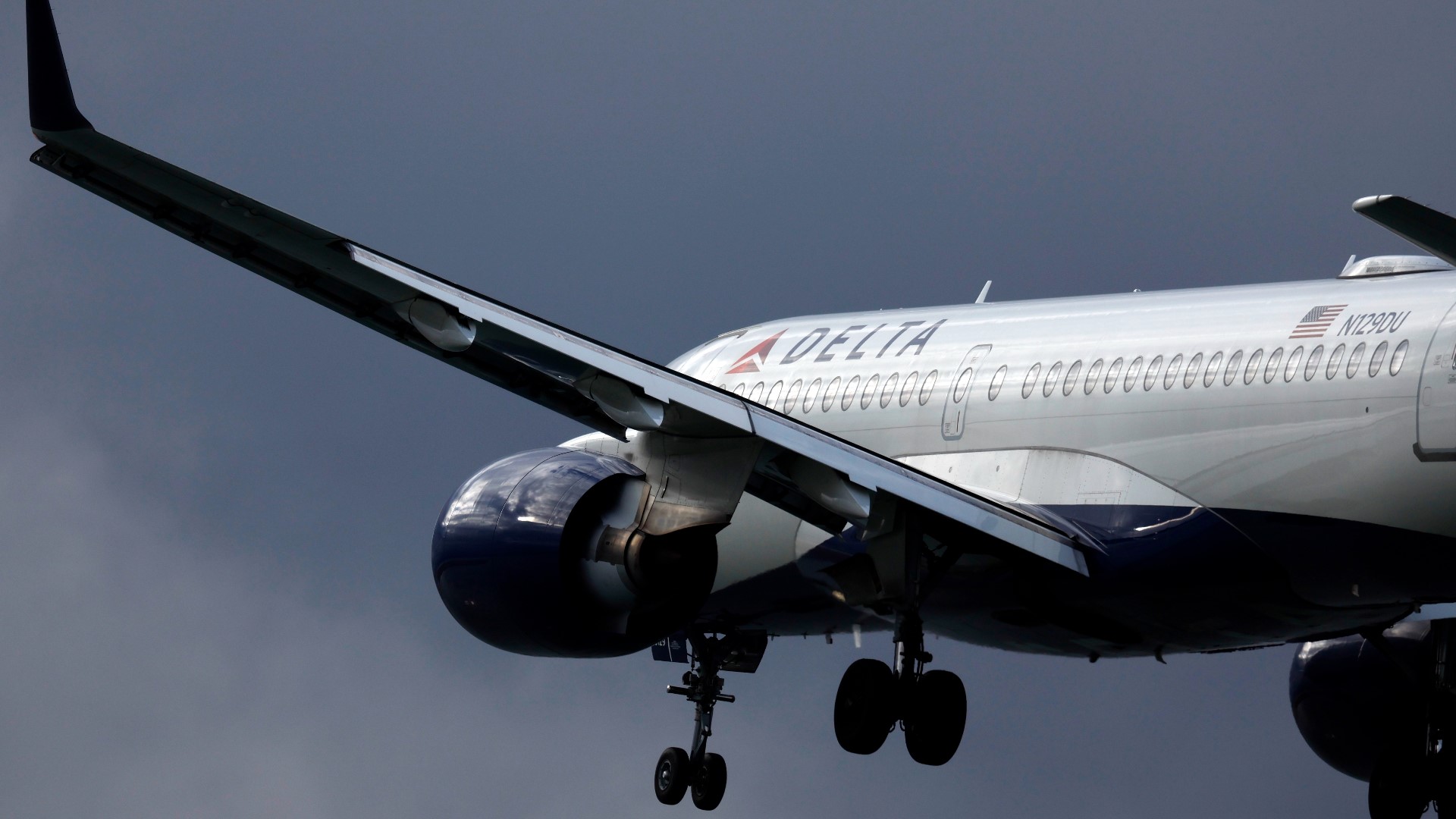 Diarrhea plane episode Atlanta to Barcelona flight goes viral | fox61.com