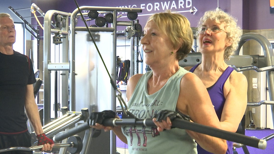 Older adults get stronger, build muscle in 72 year-old trainer’s class ...
