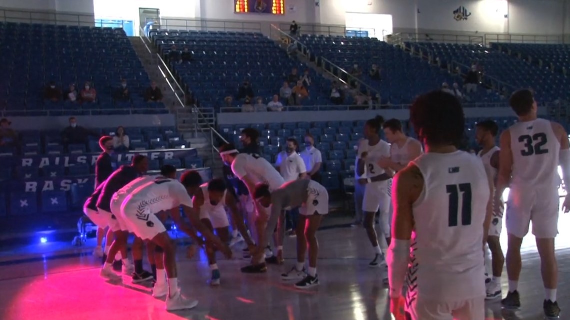 Covid-19 brings new element to UAH basketball | rocketcitynow.com