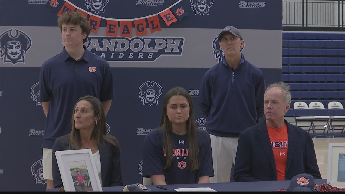 Alana Boyce signs with Auburn tennis | rocketcitynow.com
