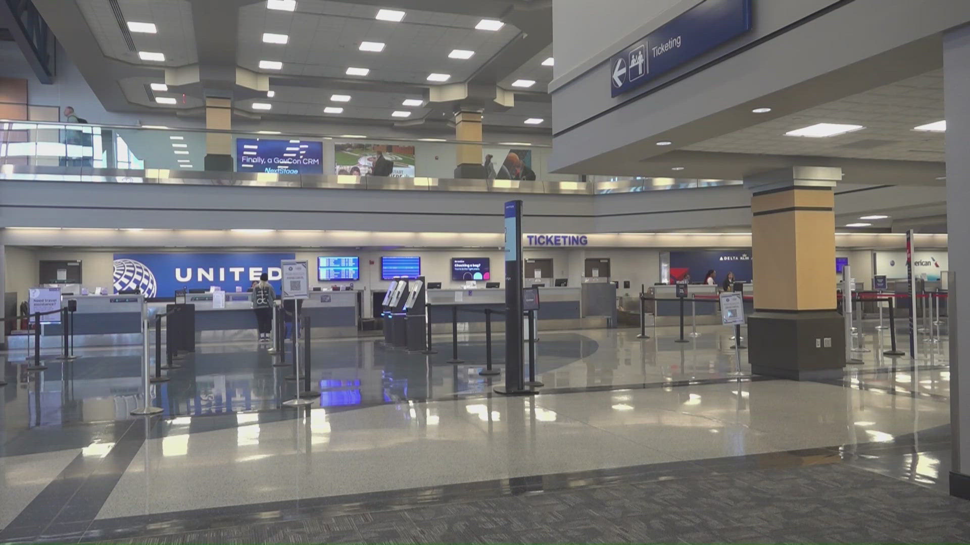 Snap in, charge fast, and drive safe—with this $28 magnetic wireless ...