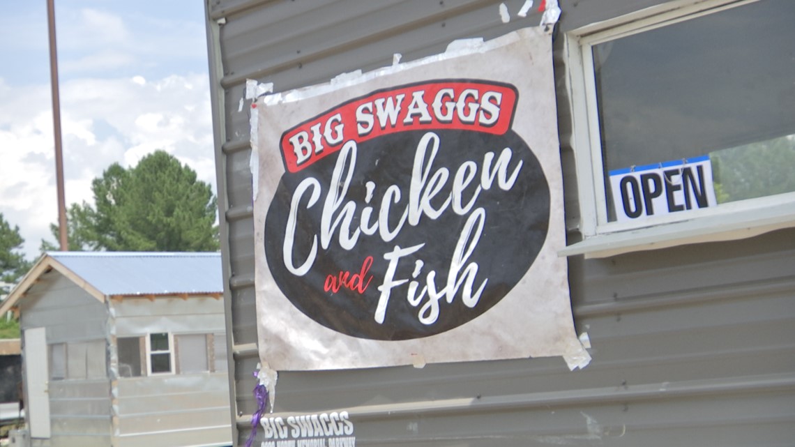 Big Swagg Chicken and Fish food truck gives back | rocketcitynow.com
