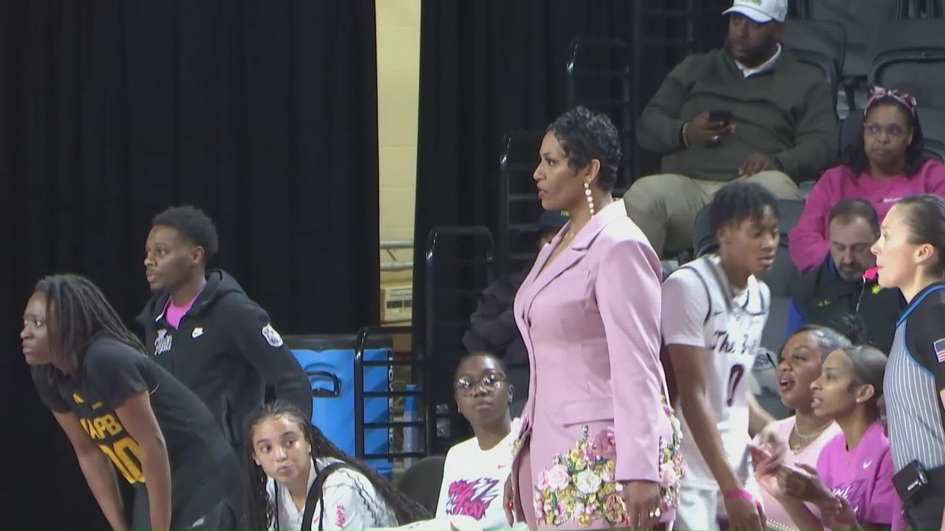 Alabama A&M’s Dawn Thornton honored with SWAC Game ChangHer Award ...