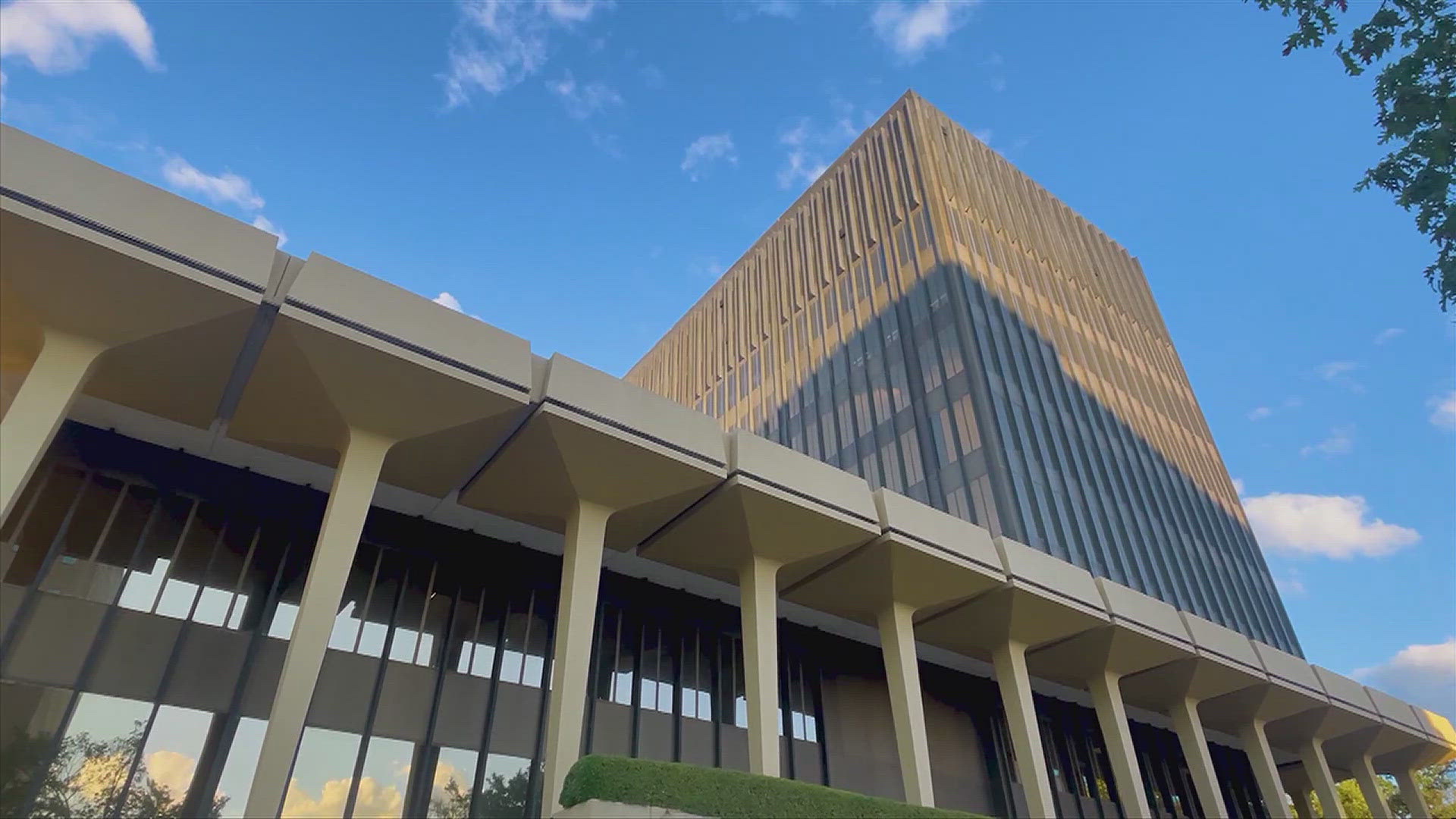 Madison County moves forward with modern courthouse design, allocates ...