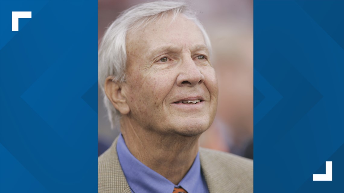 Legendary Auburn football coach Pat Dye dies at 80 | rocketcitynow.com
