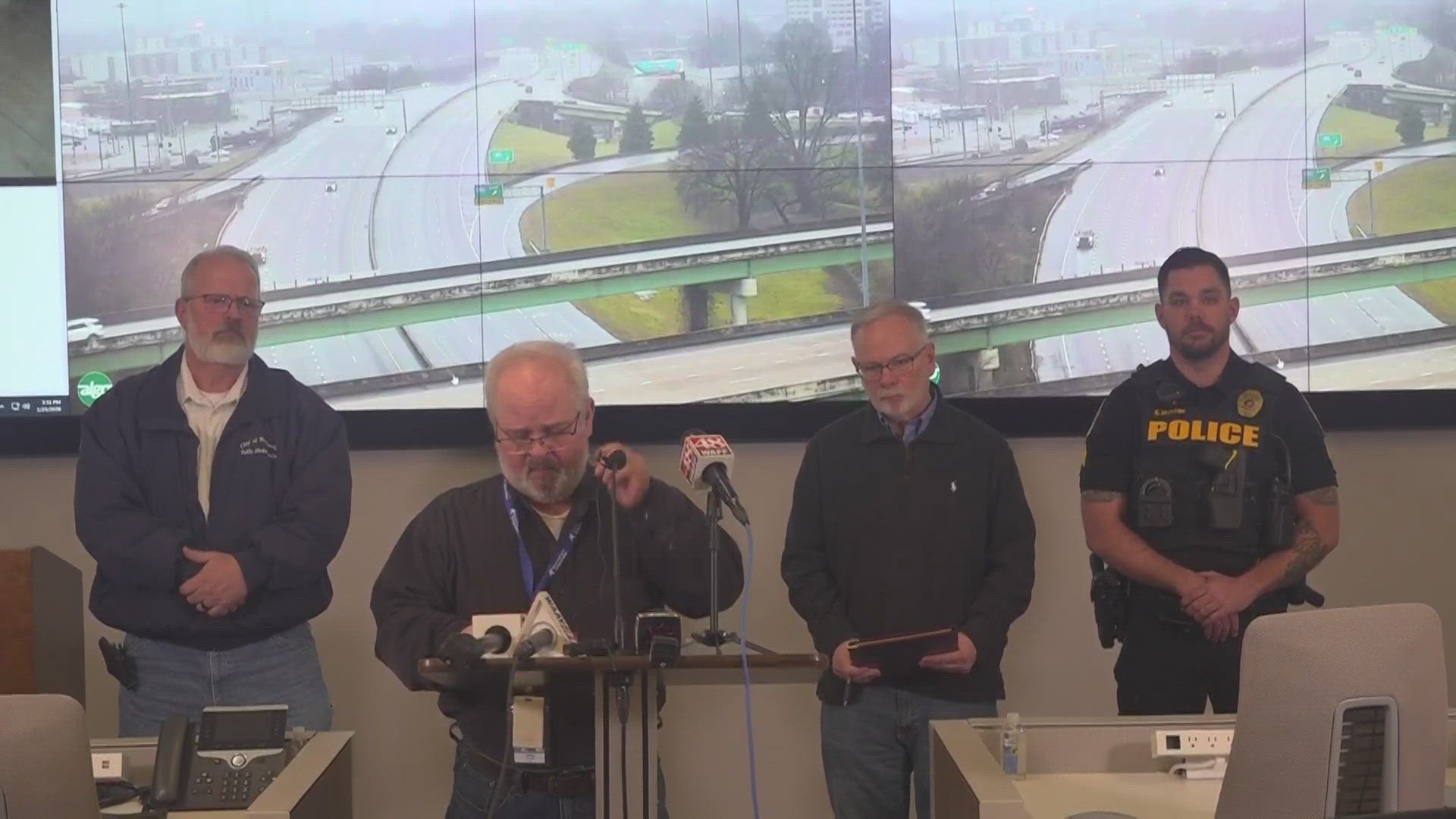 Is Walmart open during the winter storm? How to check your local store ...