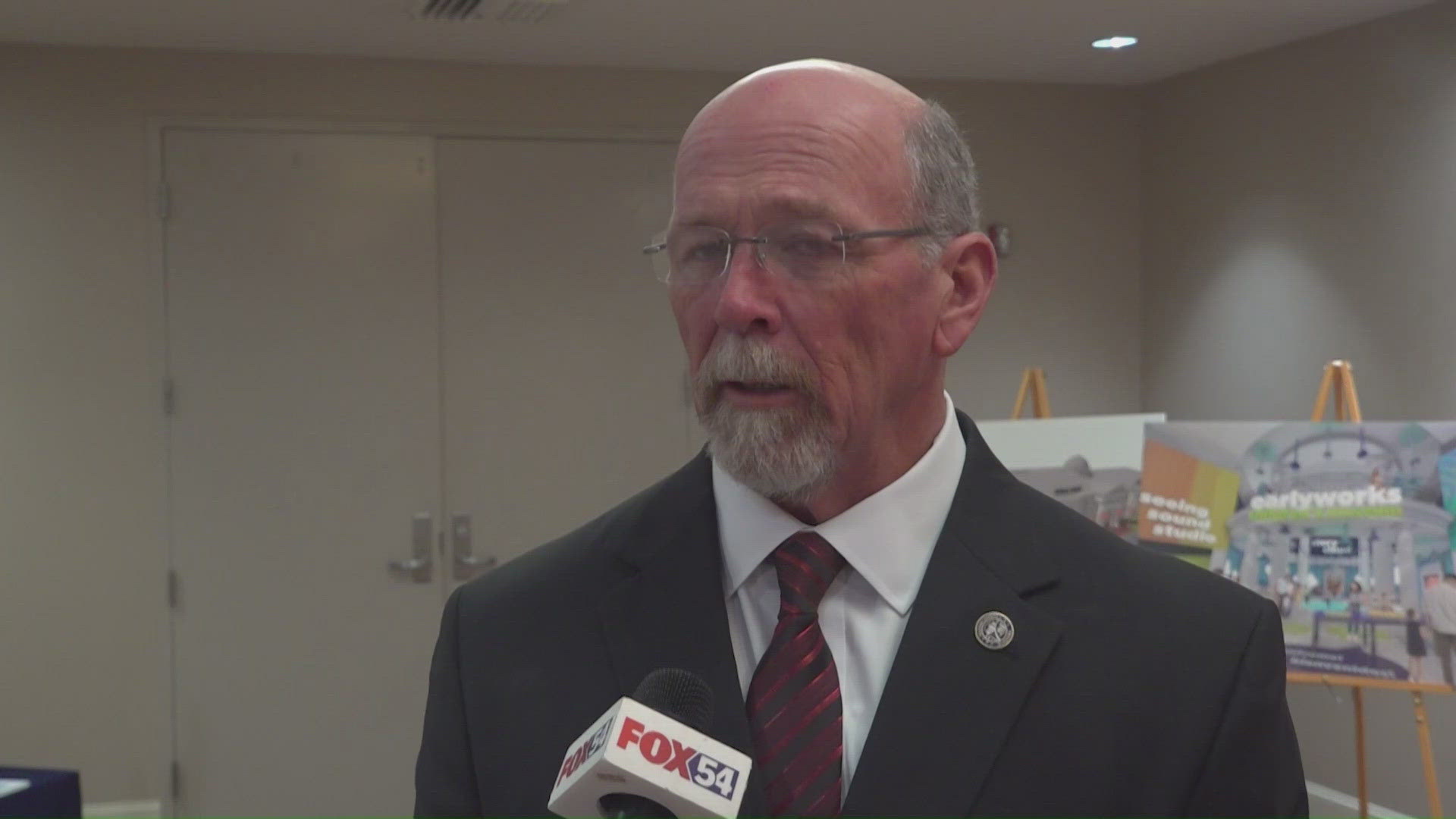 Rex Vaughn sworn in as new chairman of Madison County Commission ...