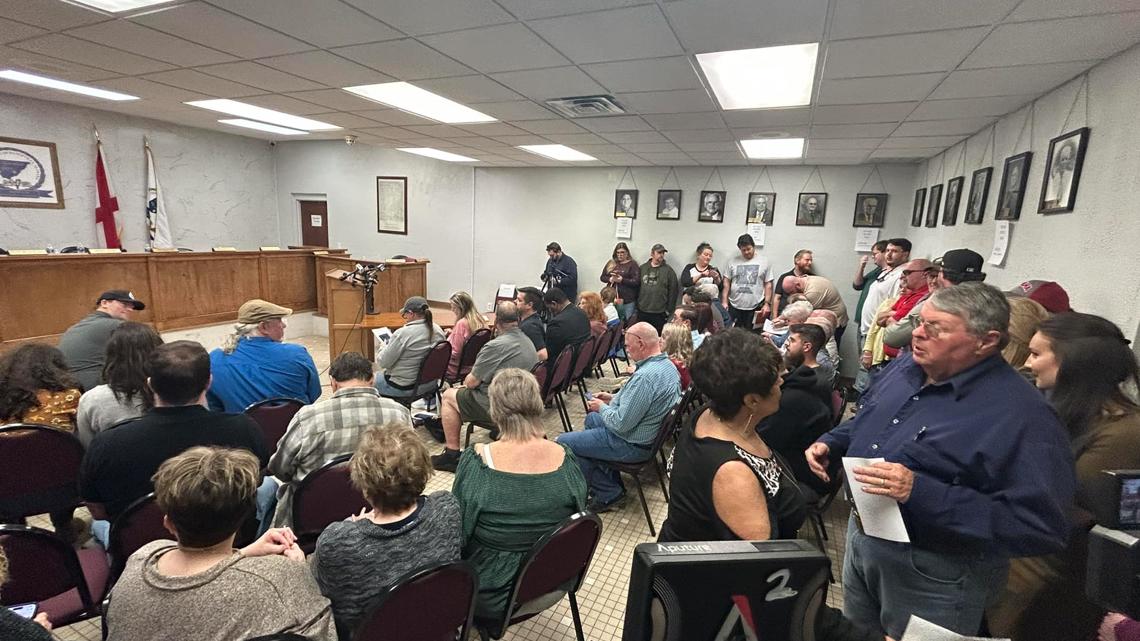 Hanceville officials table discussion on the police department's future ...
