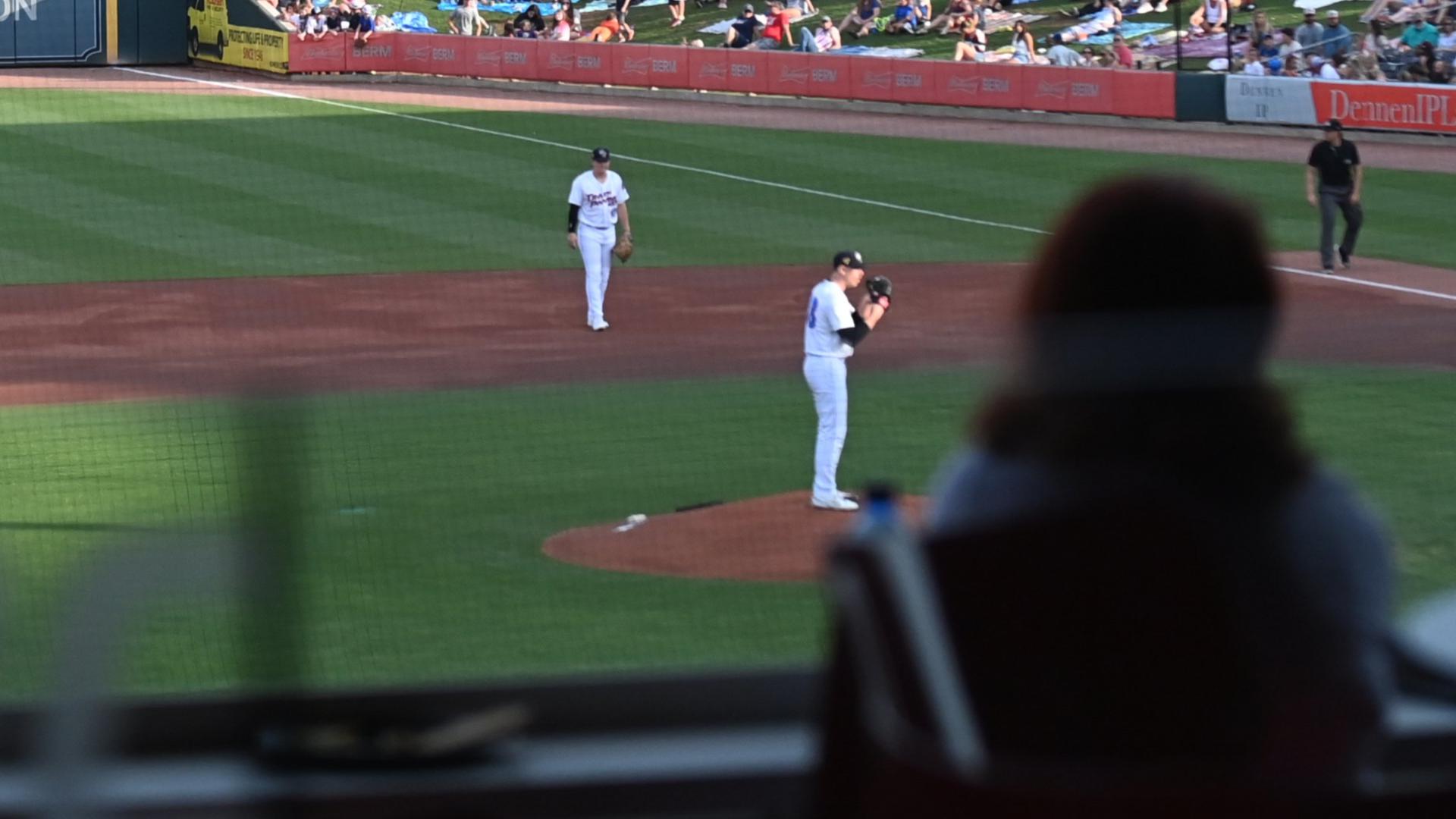 Trash Pandas taken down by Lookouts on Thursday, 12-3 | rocketcitynow.com