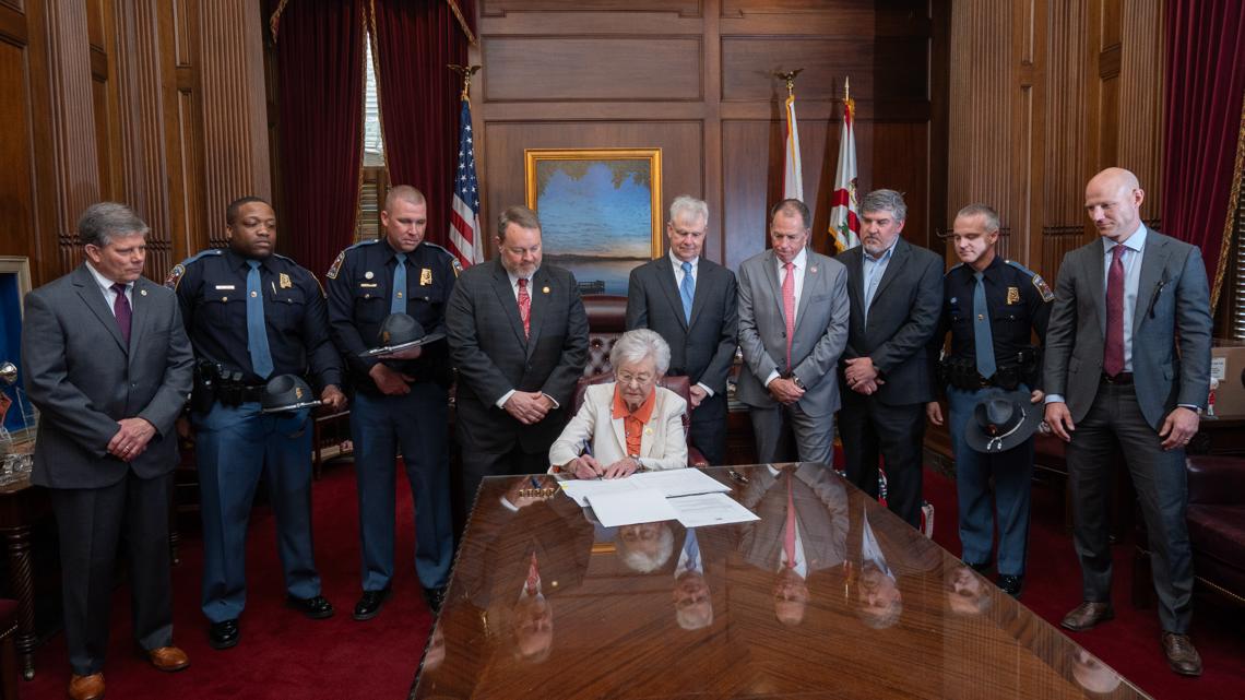 Governor Ivey signs bill setting new standards for commercial drivers ...