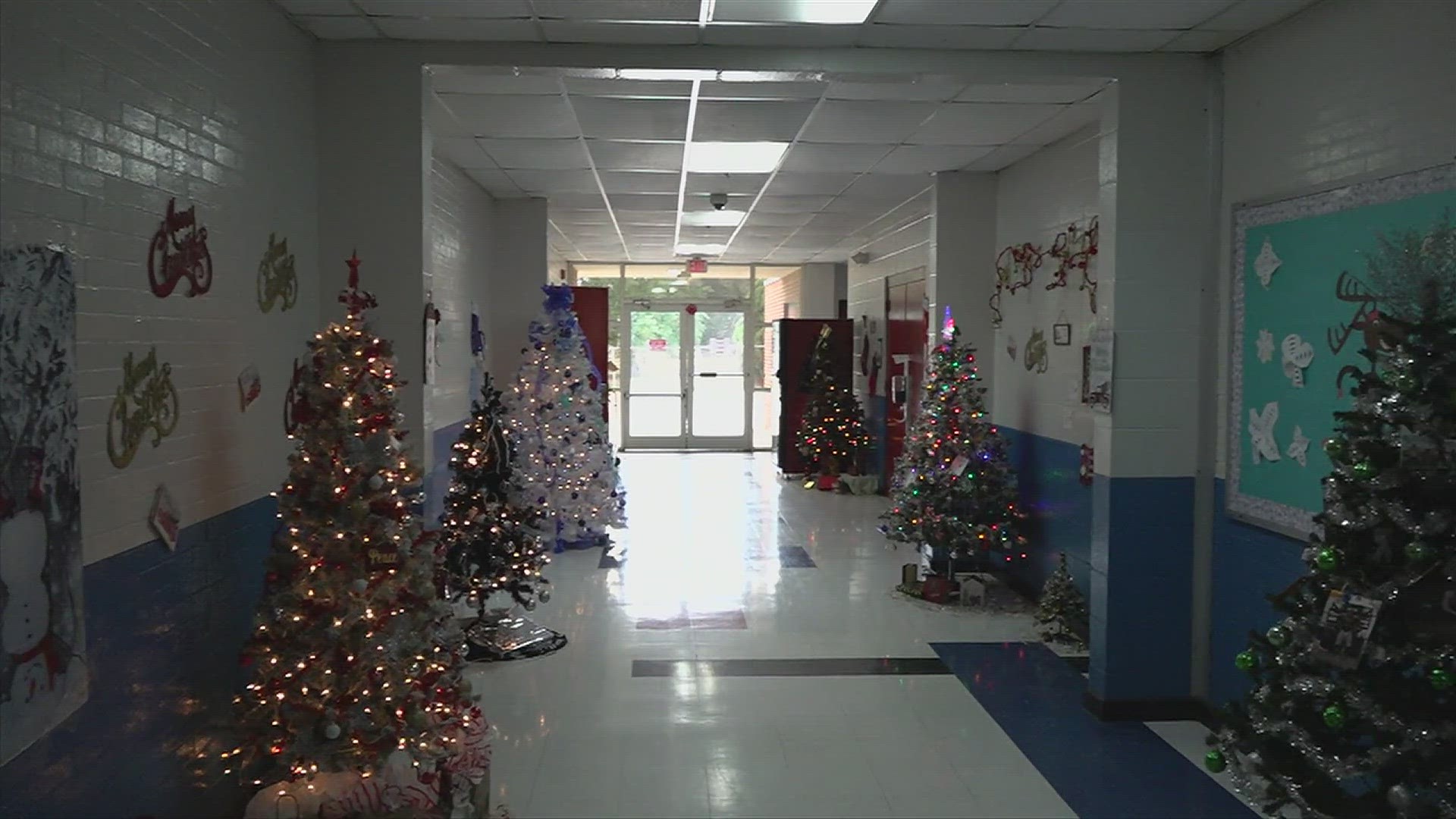 Richard Showers Center Tinsel Trail | rocketcitynow.com