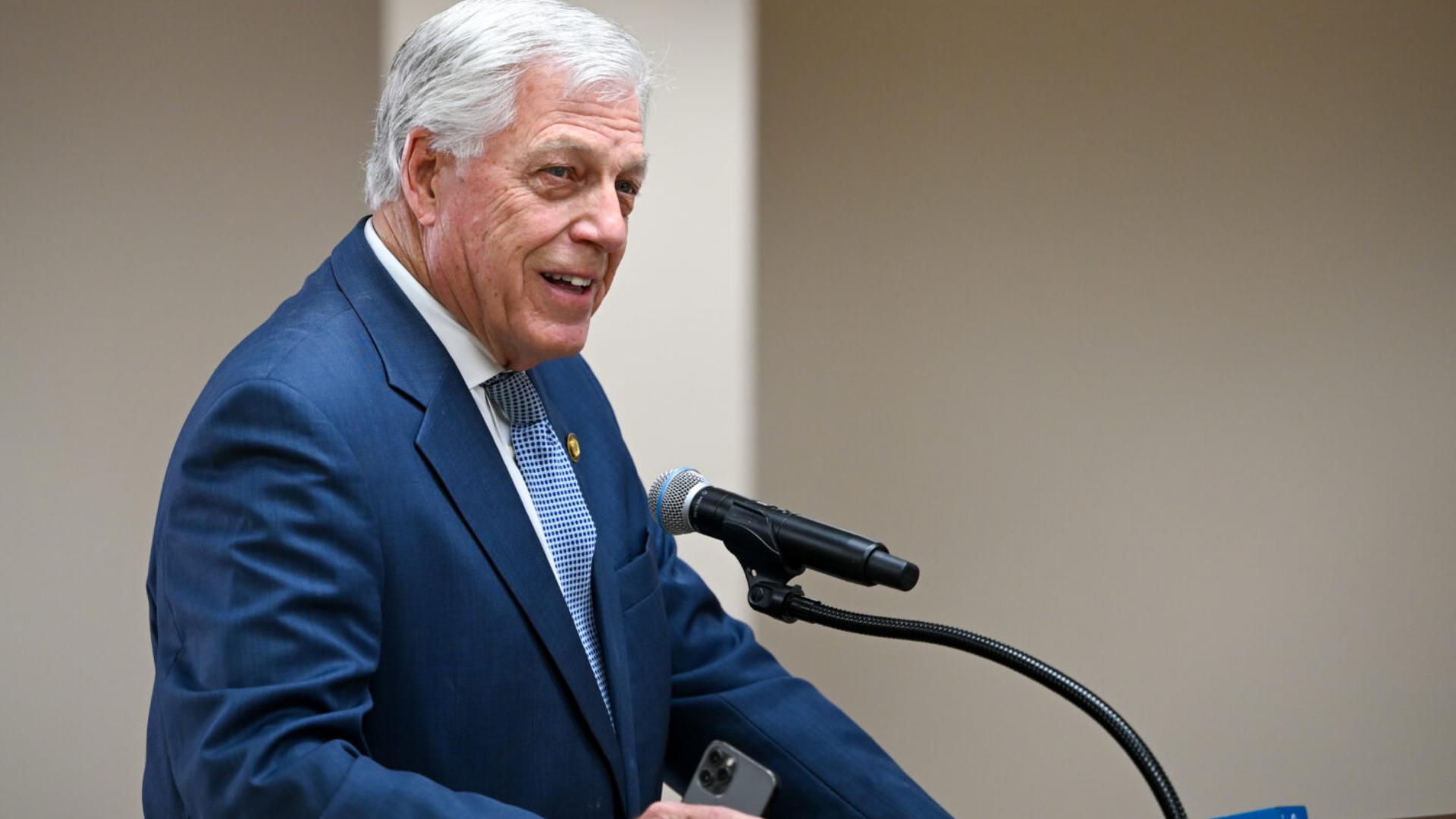 Alabama Senate committee passes bill requiring schools to play national ...