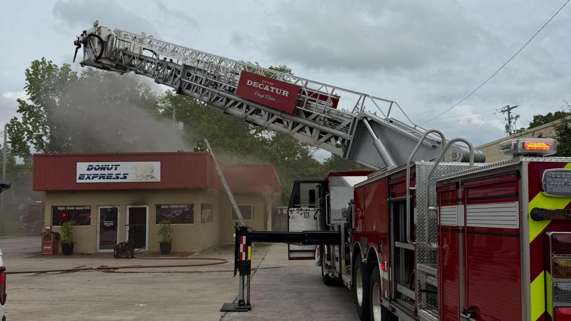Fire destroys Decatur's Donut Express | rocketcitynow.com