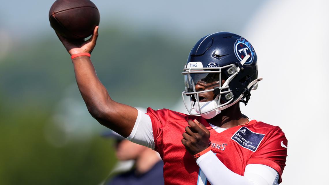 Titans prepare rookie Cam Ward for starting QB role amid Levis' surgery ...