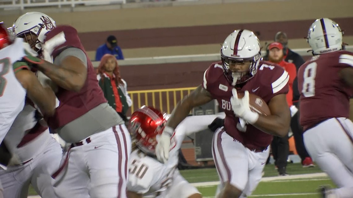 Eaglin runs for 207 yards and 2 TDs to lead Alabama A&M past ...