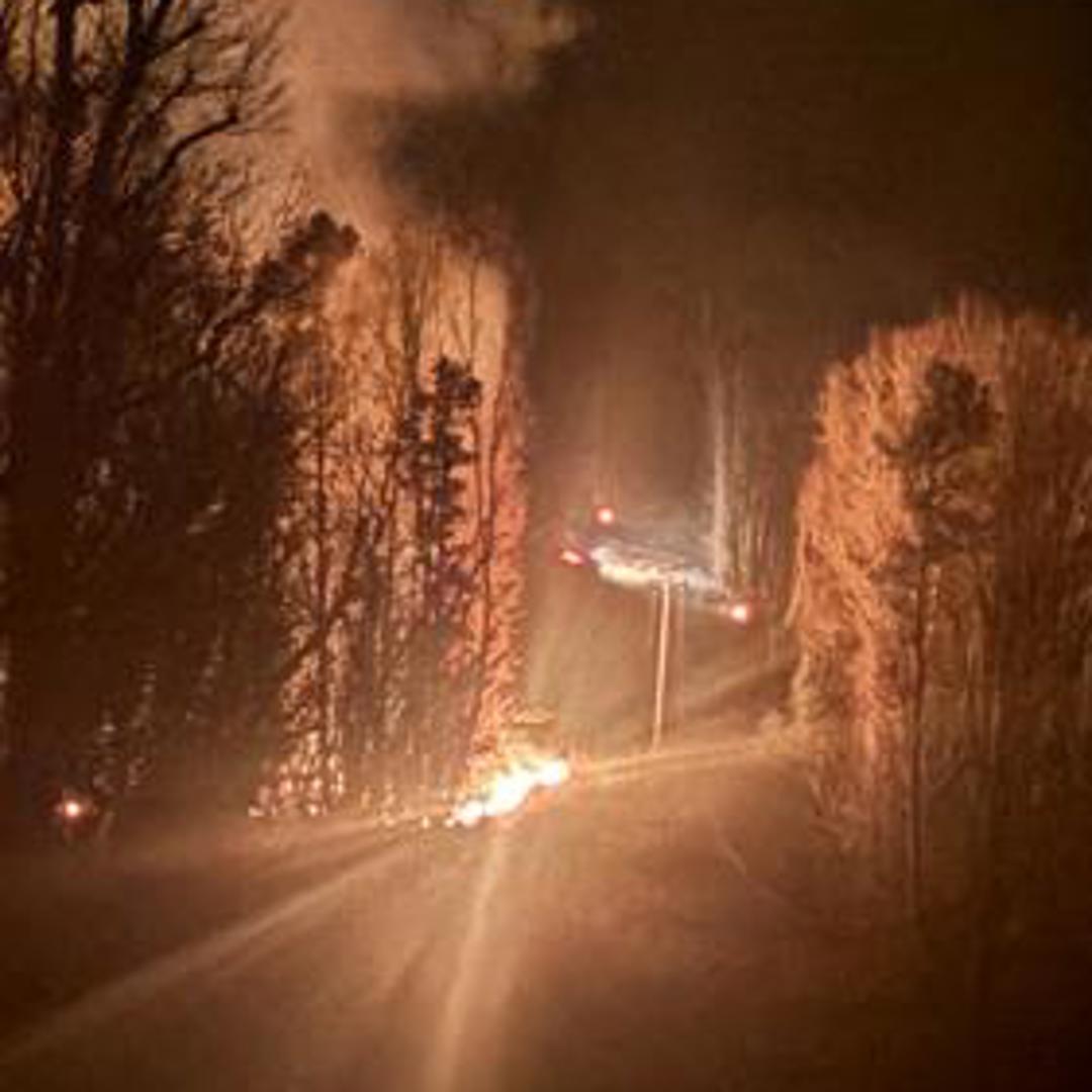 Brush fire on Crow Mountain delays power restoration in Jackson County ...