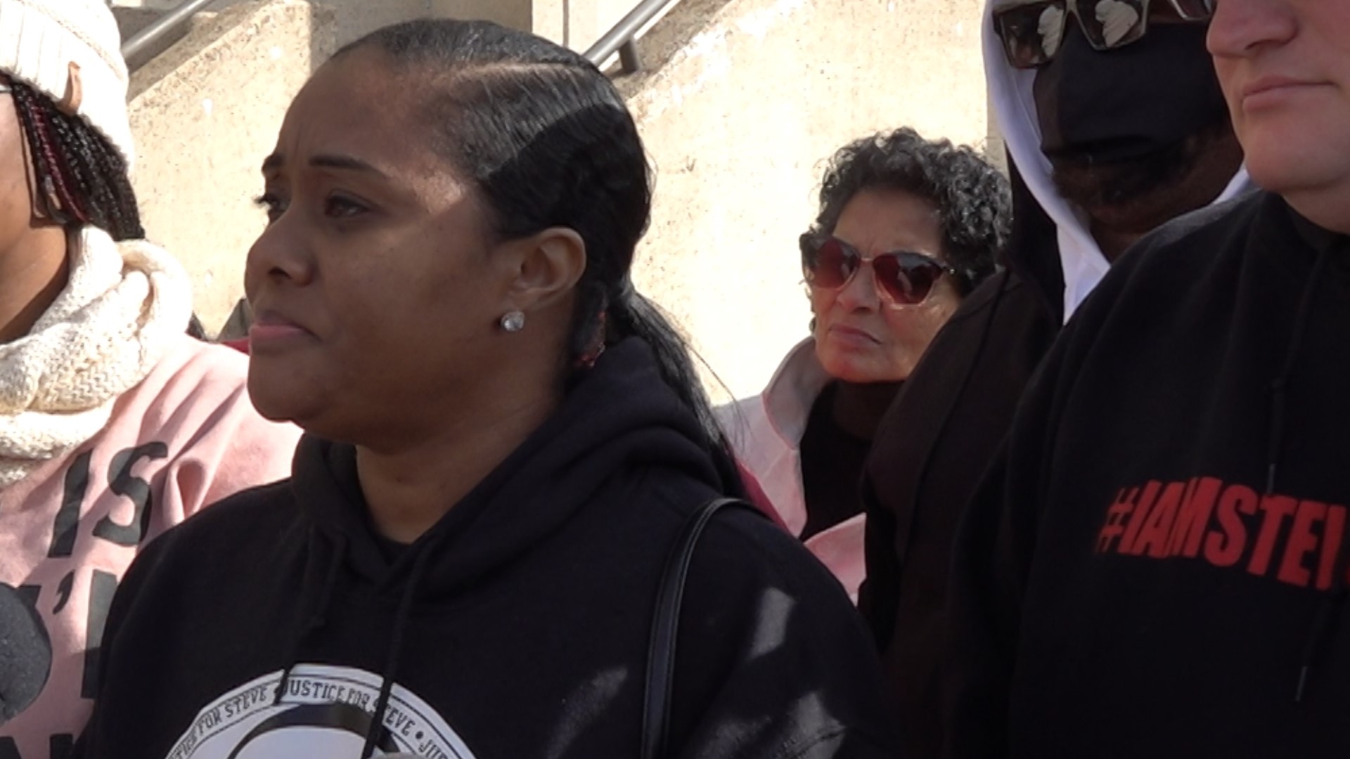 One Decatur officer indicted for shooting death of Steve Perkins ...