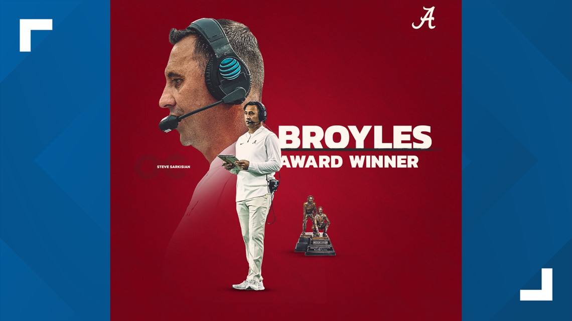 Alabama Off. Coordinator Steve Sarkisian wins the Broyles Award ...