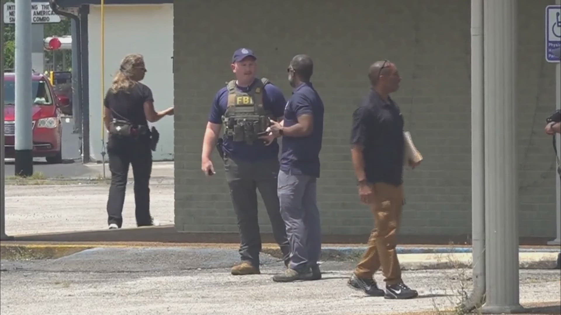 Massage parlors in Decatur, Huntsville raided by federal agents ...