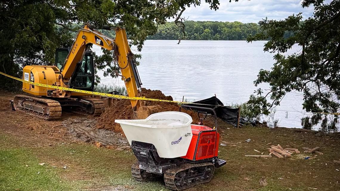 Construction underway on new kayak rental and launch area at Point ...