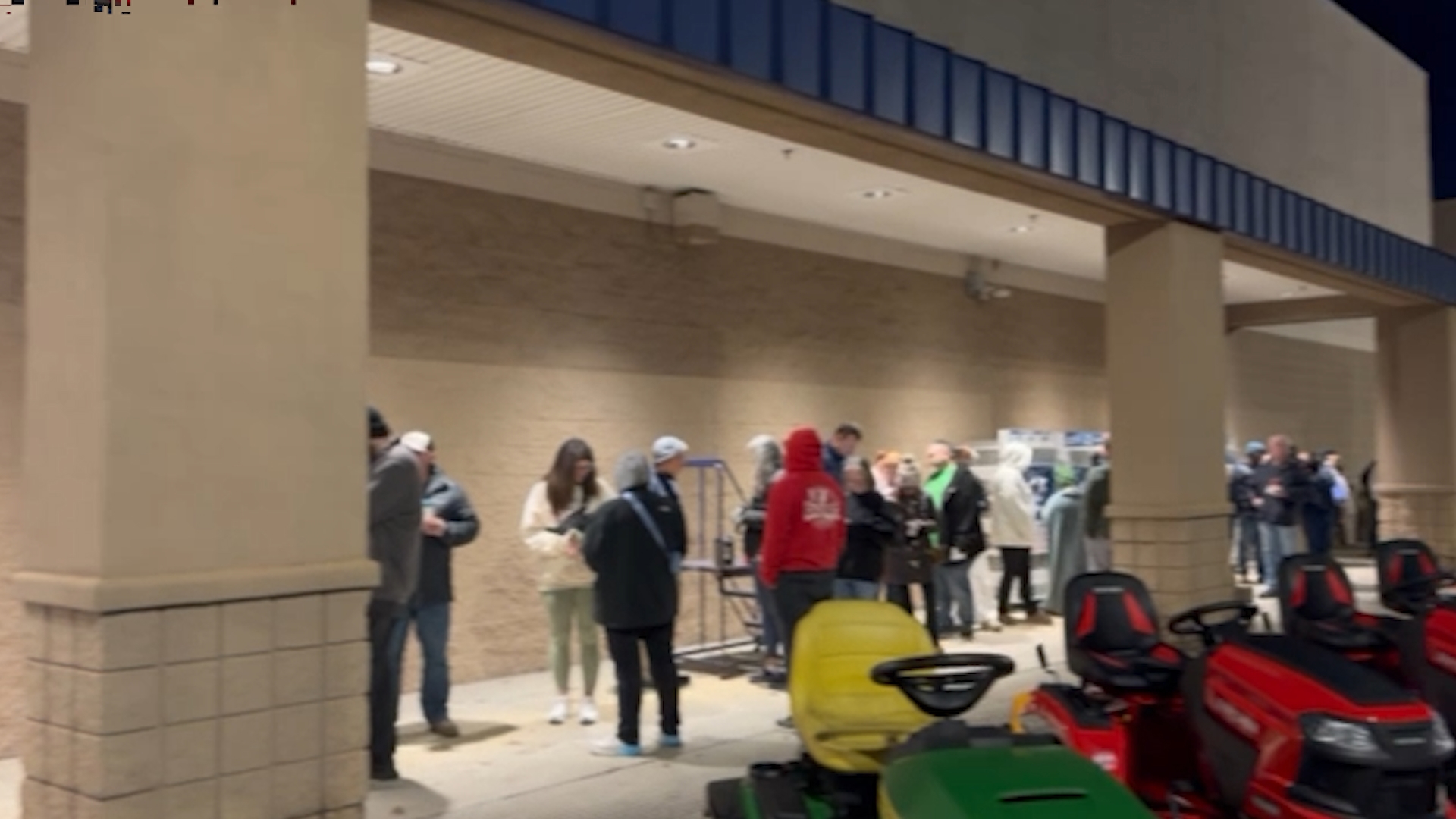FOX54 Weather Impact Chief Meteorologist braves Lowe's on Black Friday ...